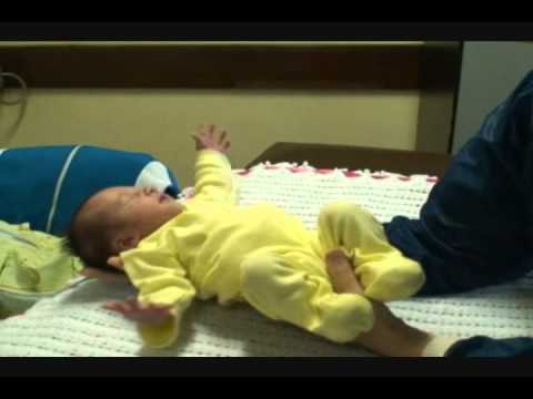 Test del Reflejo de Moro: Detecta a tiempo disfunciones neurológicas en ...