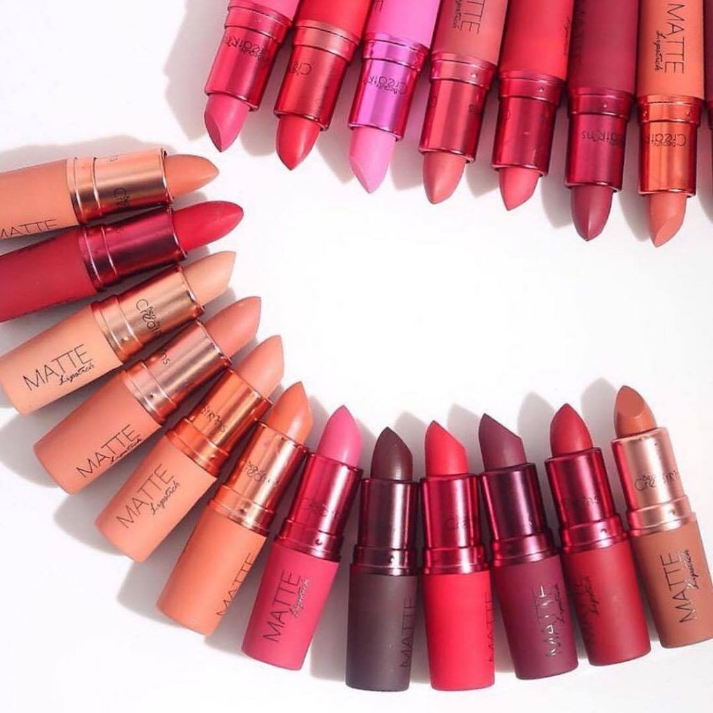 Labiales para pelo rojo: +8 tonos ideales de maquillaje para pelirrojas