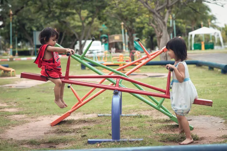 Juegos para niños en el parque ¡Ideas para divertirse al aire libre!