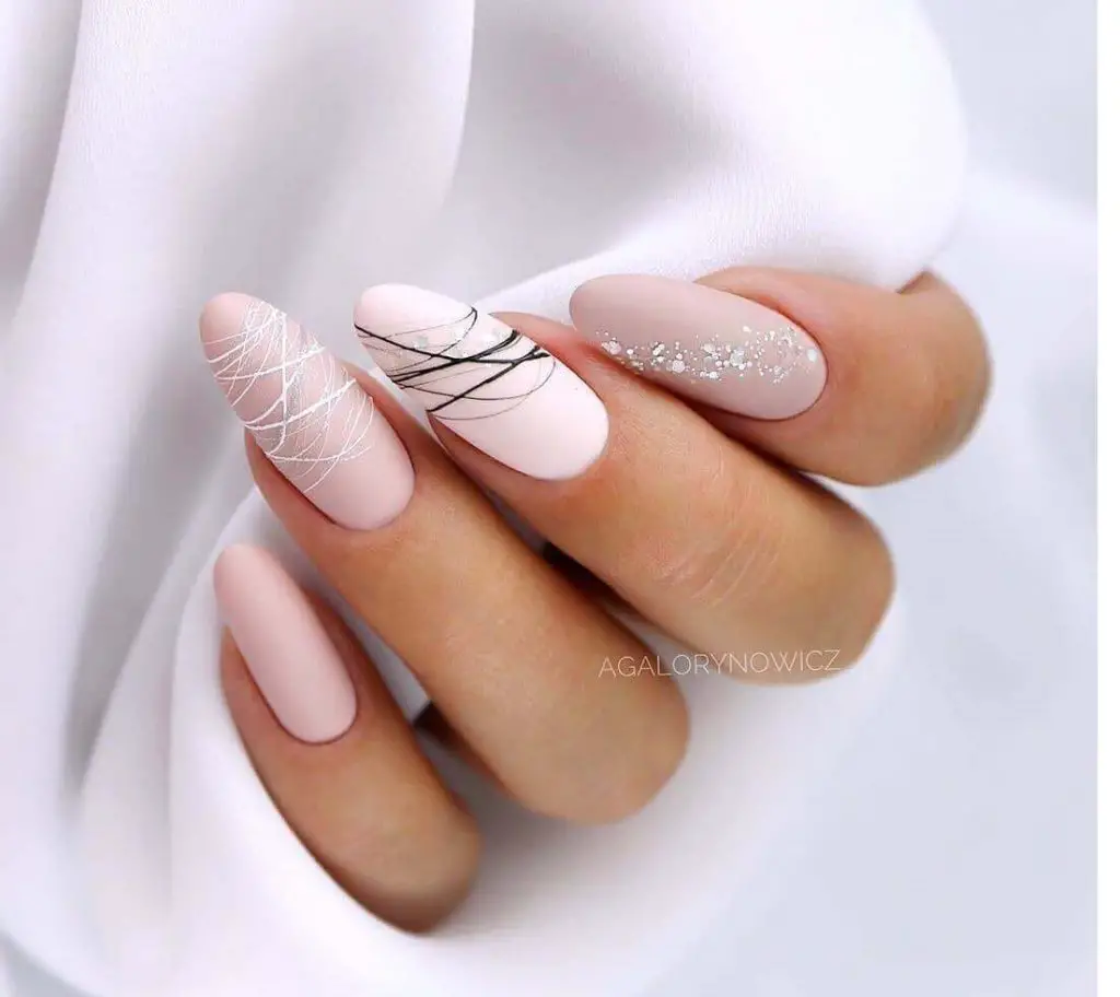 Ideas (fabulosas) de uñas nut que querrás hacerte hoy mismo