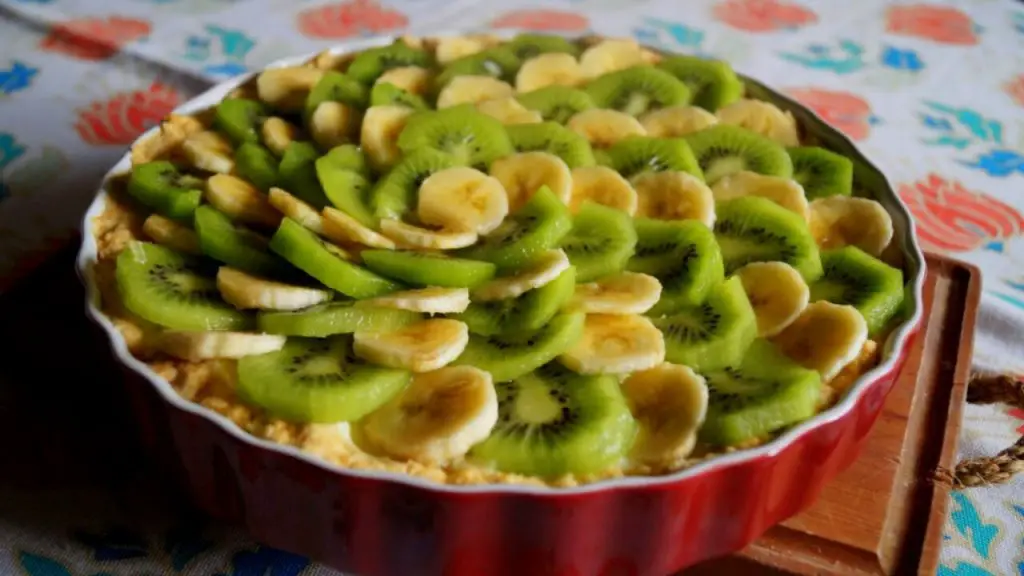 Postres con kiwi para meriendas deliciosas y saludables