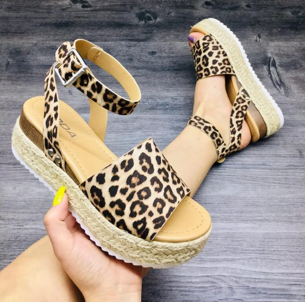 +28 Tendencias de sandalias de moda que te enloquecerán