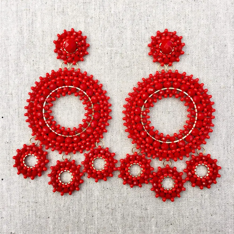 Aretes de moda: El accesorio clave para potenciar tu look