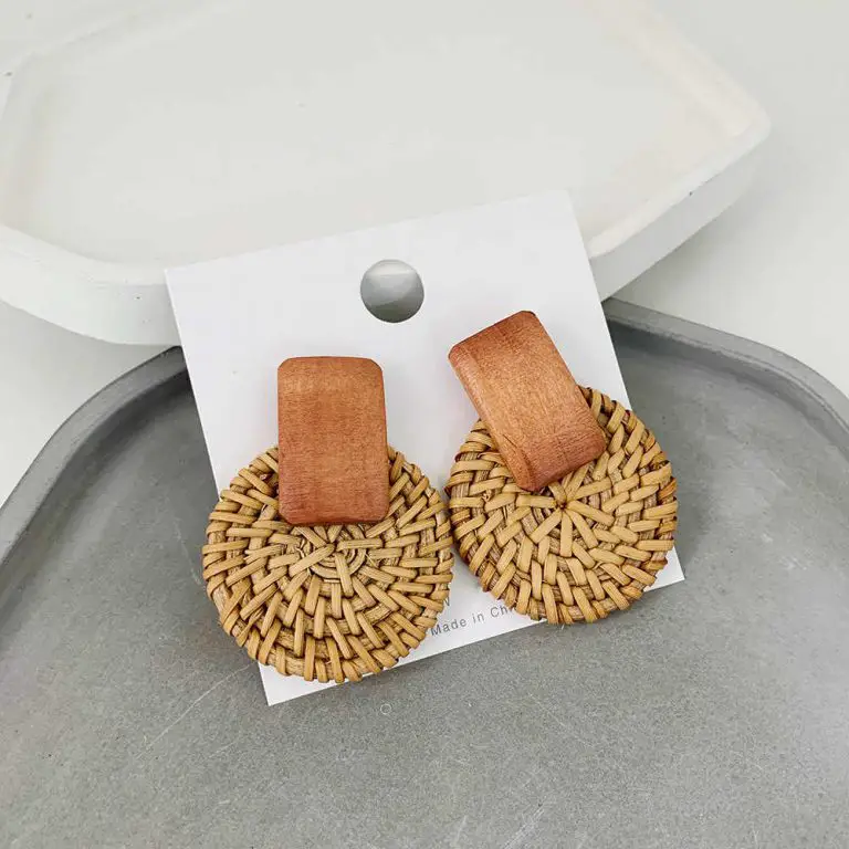 Aretes de moda: El accesorio clave para potenciar tu look