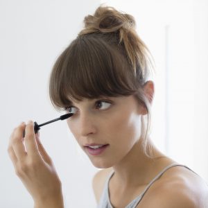 ¿Cómo alargar las pestañas? +9 Trucos efectivos y sin extensiones