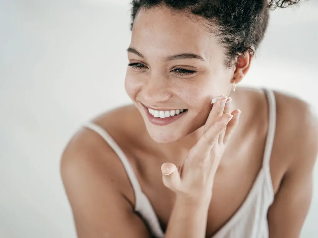 Las mejores cremas para el rostro ¡Hidratantes, antiedad y antimanchas ...