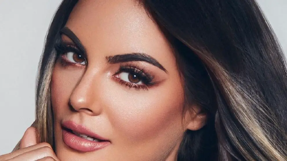 ¿Cómo hacer un maquillaje de cejas?