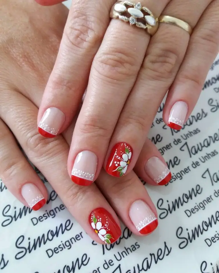 Uñas rojas decoradas: Diseños coquetos, llamativos y elegantes