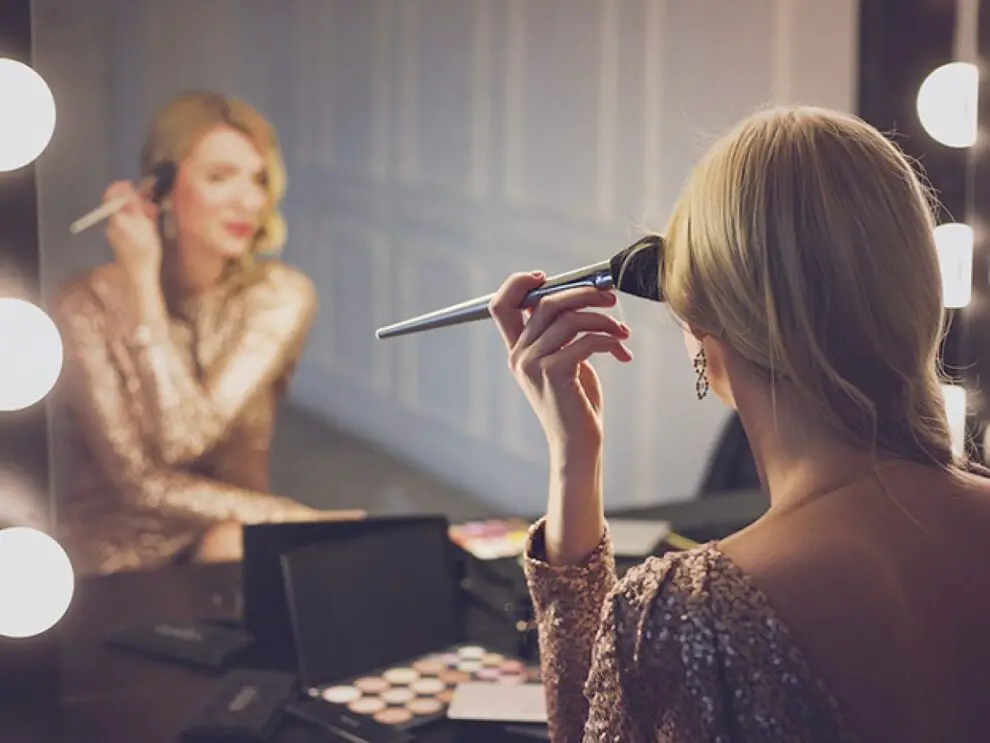 Vídeos de maquillaje y tutoriales (paso a paso) para aprender a maquillarse